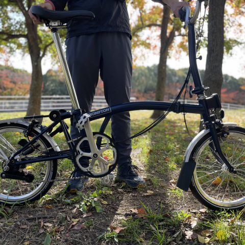 ハブダイナモ搭載 -BROMPTON M6R納車- – cyclemark サイクルマーク