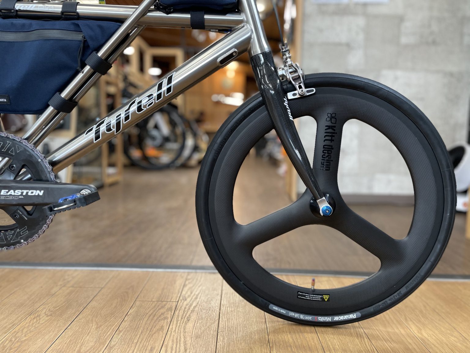 Carbon tri-spokeを装着!! -Tyrell PK1- – cyclemark サイクルマーク