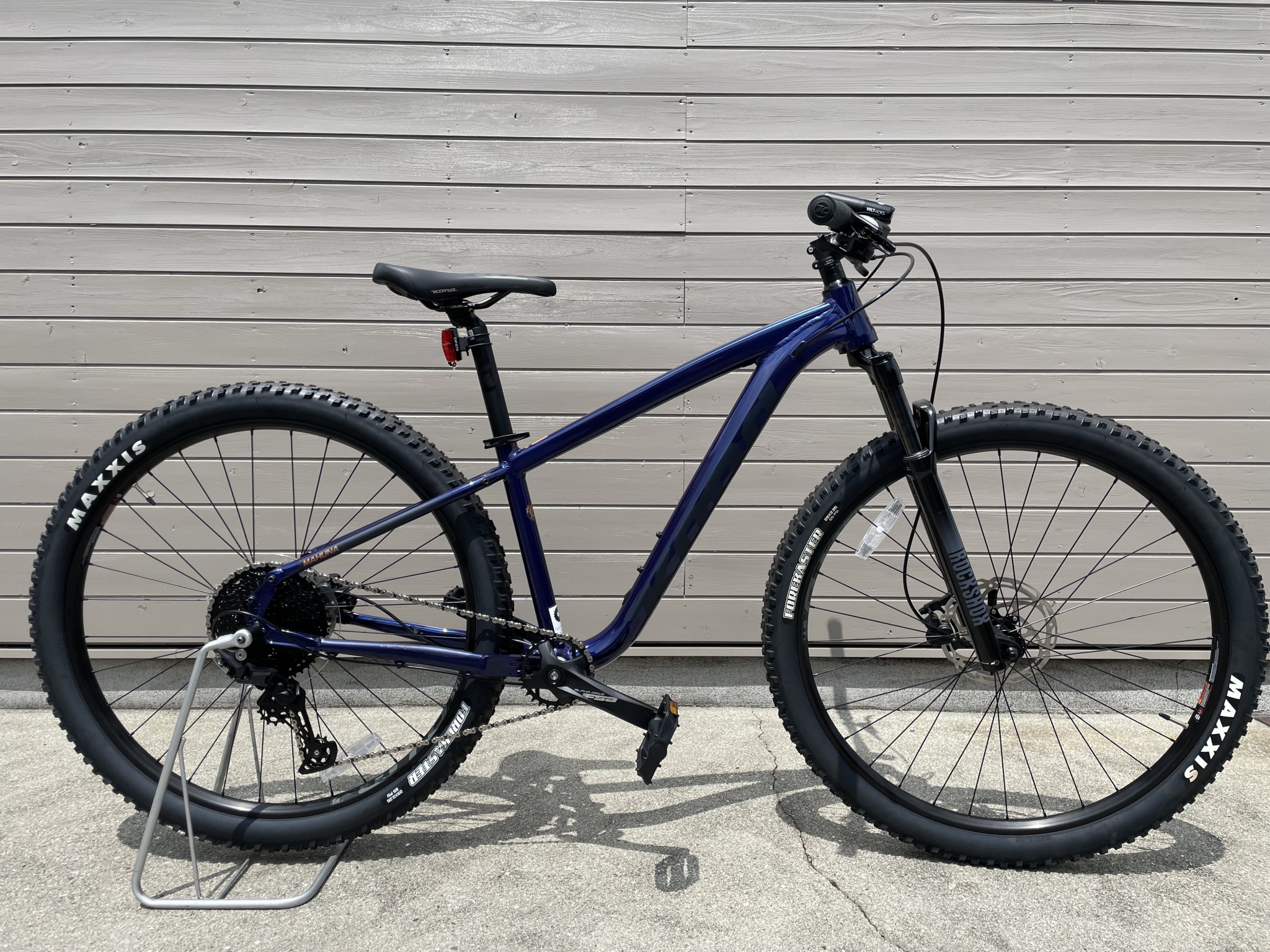 最近人気のマウンテンバイク納車 -KONA- – cyclemark サイクルマーク