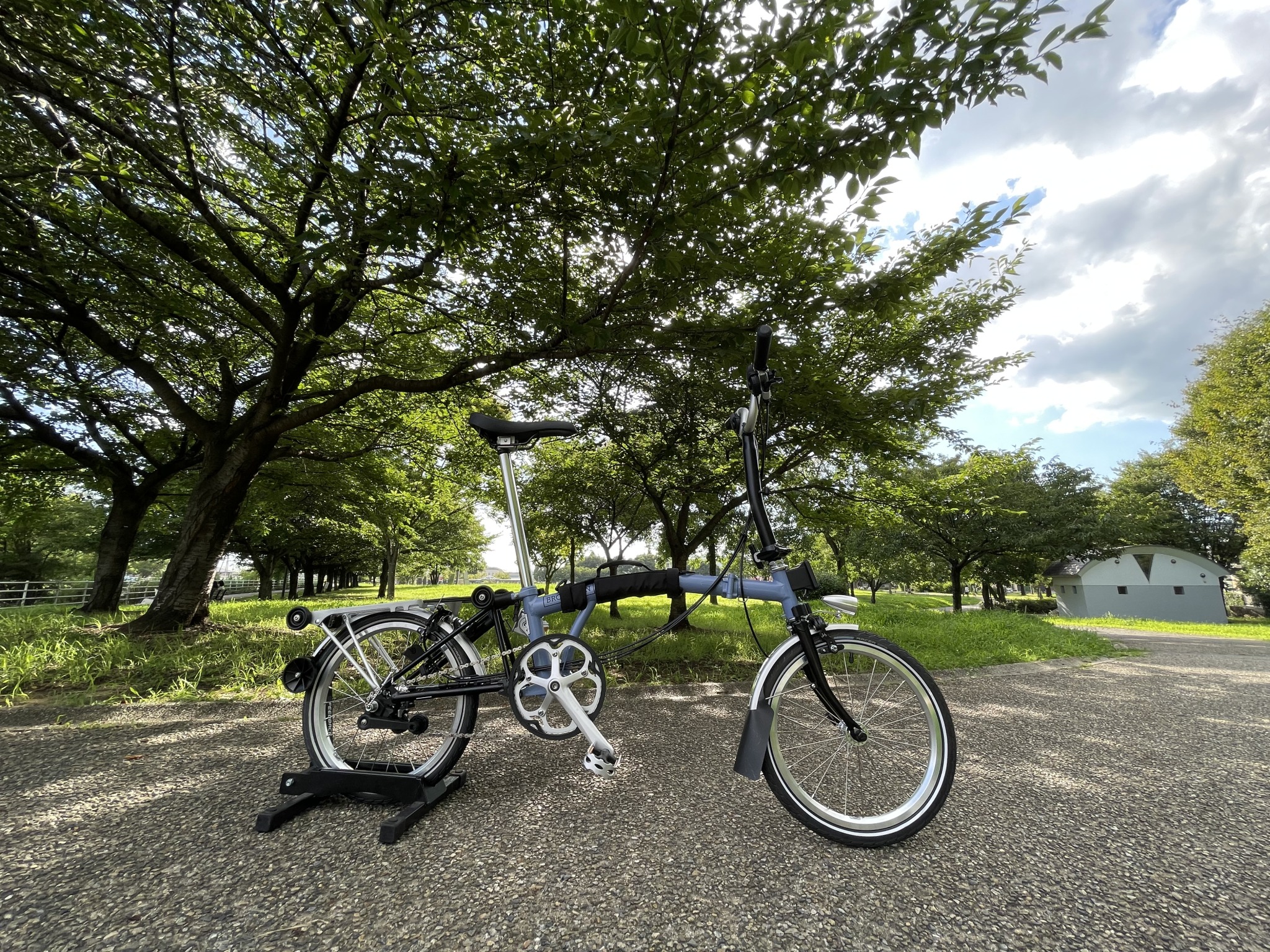 クラウドブルー/ブラック ‐BROMPTON納車- – cyclemark サイクルマーク