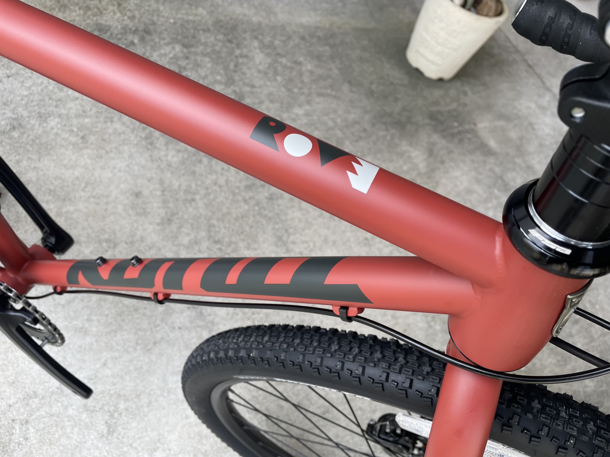 グラベルバイク入荷です -ROVE- – cyclemark サイクルマーク